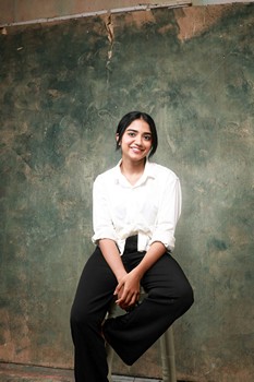 Actress Malavika Manoj - Actress Gallery - www.mykollywood.com